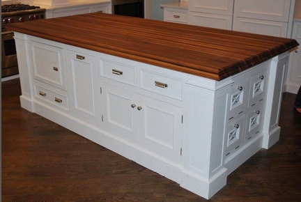 Wood Countertops for Your Custom Kitchen or Bath Remodel in Chicagoland