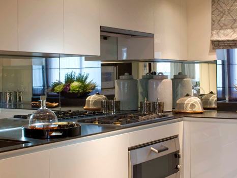 What Using Mirrors in Your Kitchen Can Do
